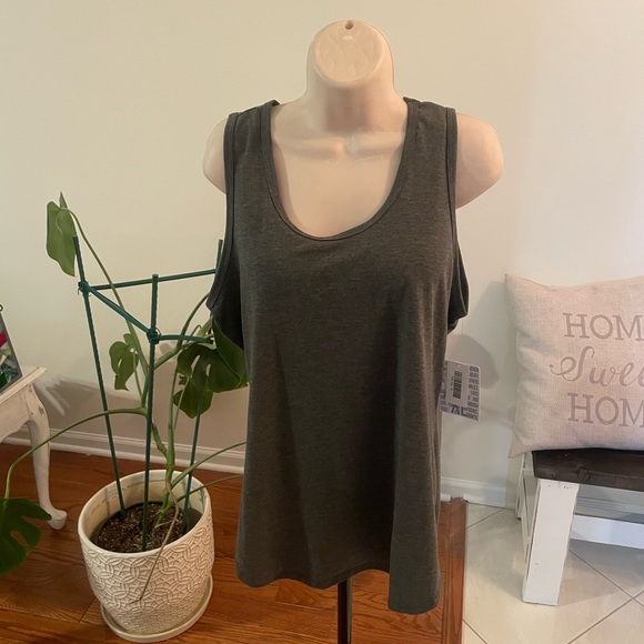 LuLaRoe | Tops | Heather Grey Tank | Poshmark